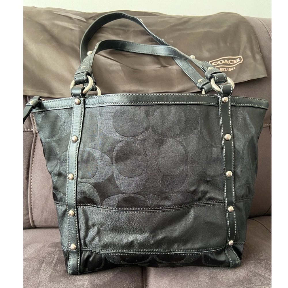 Coach Signature Logo Black Coated Tote Blue Inside - Gem